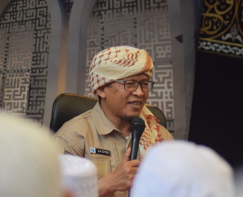Pondok Pesantren Daarut Tauhiid - Dzikir, Fikir, Ikhtiar