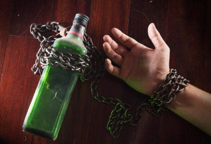 Bahaya Meminum Khamr - Pondok Pesantren Daarut Tauhiid