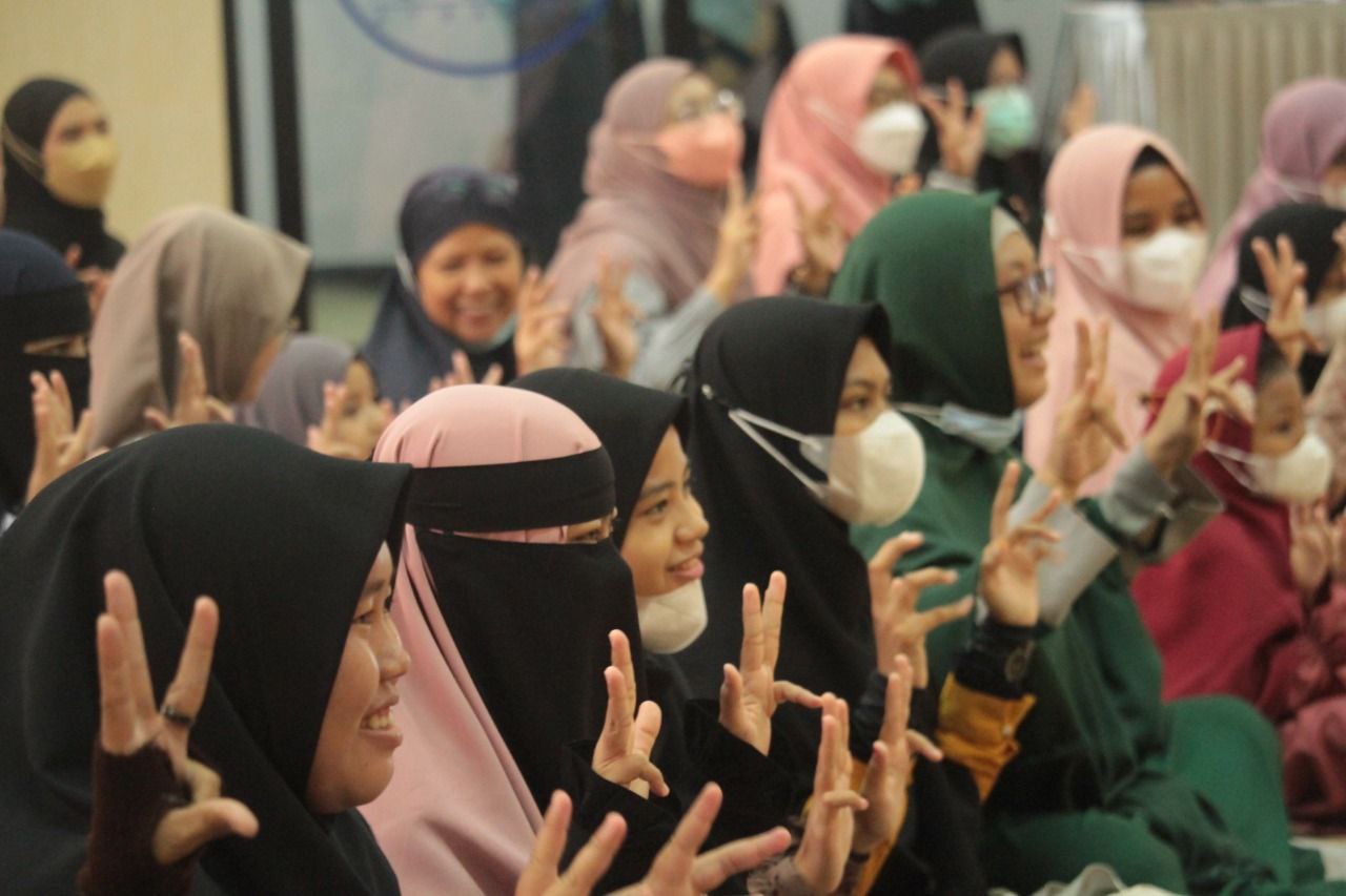 Sehari Menyelami Al Quran Di Masjid Daarut Tauhiid Jakarta - Pondok ...