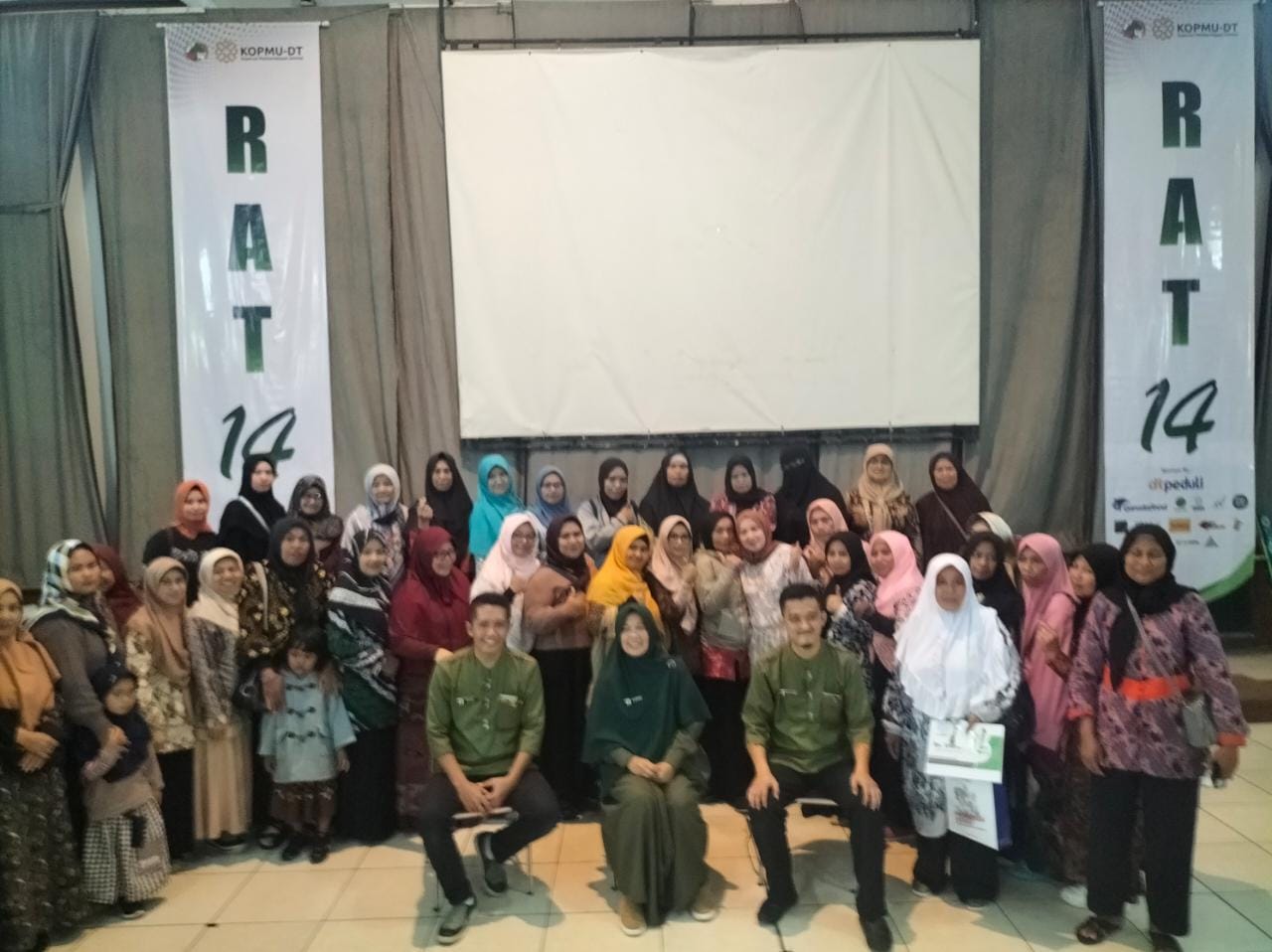 KOPMU DT Laksanakan Rapat Akhir Tahun yang ke 14 - Pondok Pesantren ...