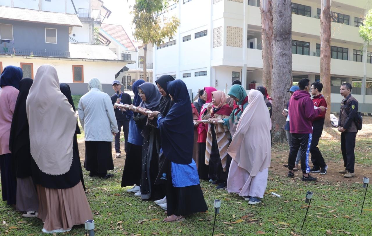 DT Gelar Silatbar Program Pesantren Daarut Tauhiid - Pondok Pesantren ...