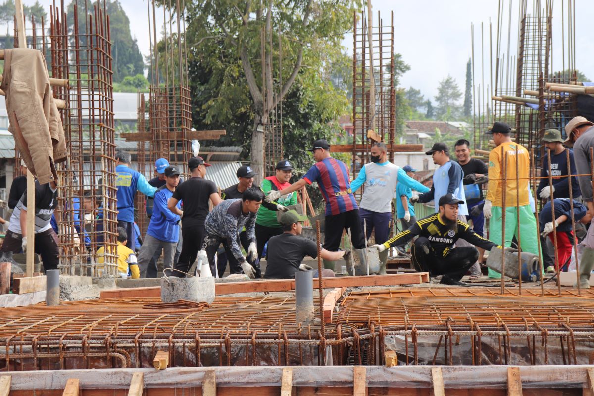 Sampai Pengecoran Lantai Selasar, Berapa Progres Masjid DT Eco 2 ...