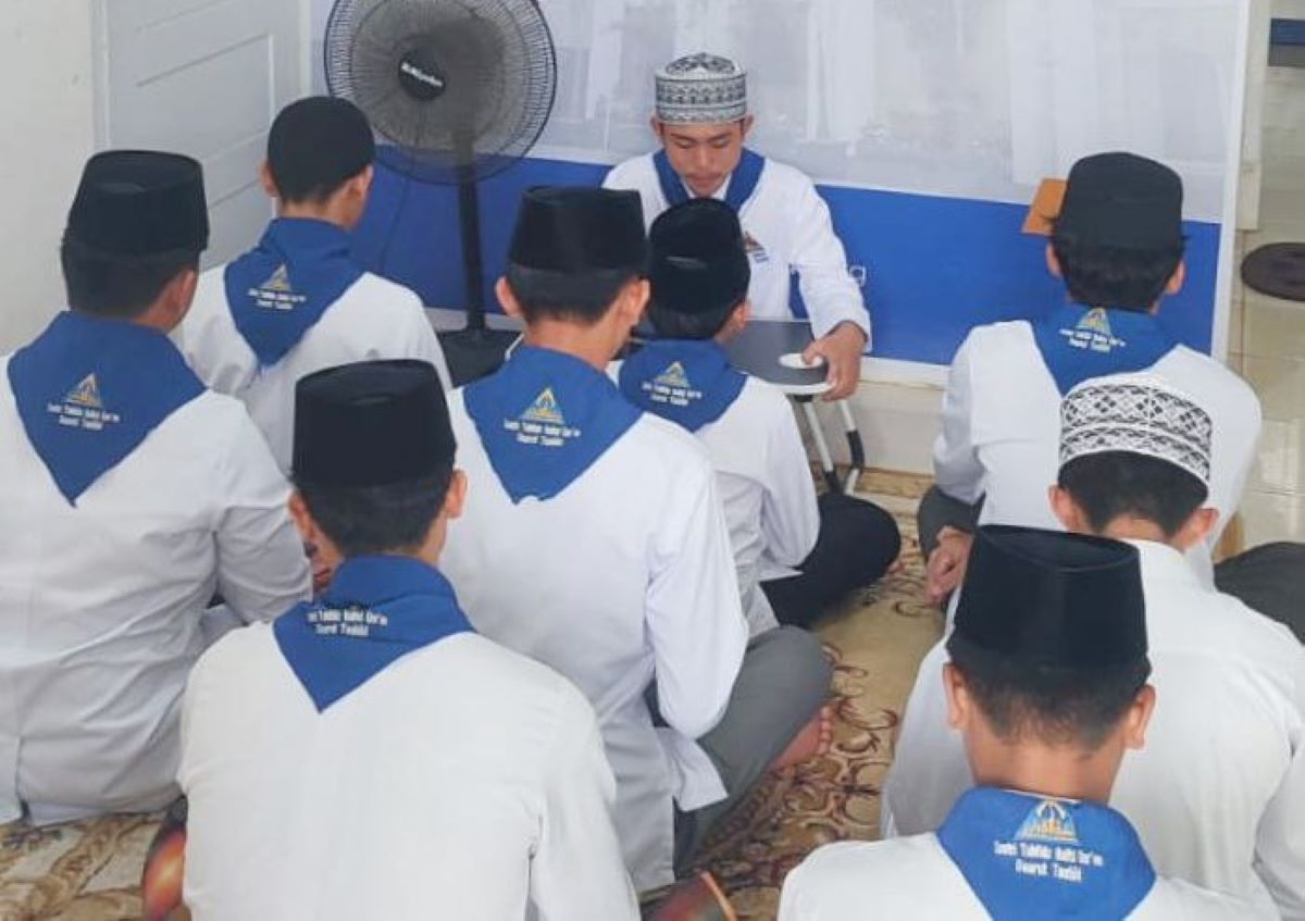 Melalui Beasiswa, DT Peduli Riau Bantu Wujudkan Impian Santri Penghafal Al-Quran - Pondok ...