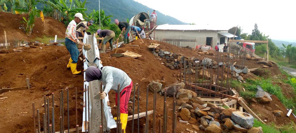 Pengecoran Pondasi Sumuran Selesai, Ini Progres Masjid DT Eco 3 ...